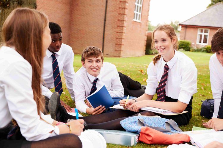 The best grammar schools in Gloucestershire | Atom Learning